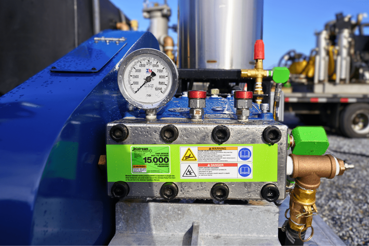 2000 UNx™ Series Waterblast Pump - Jetstream